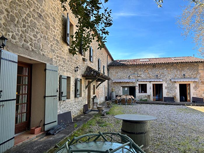 Maison à vendre - Castelmoron-dAlbret - 13 pièces - 6 chambres