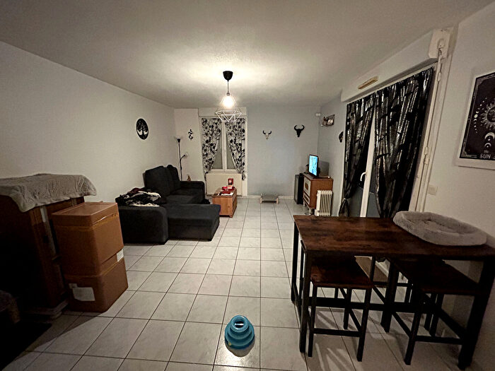 Appartement à louer - Rombas - 3 pièces - 2 chambres