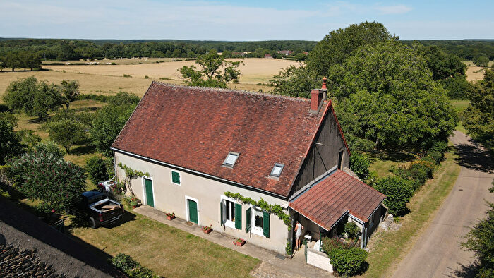 Menou - Maison 8 pièces à vendre