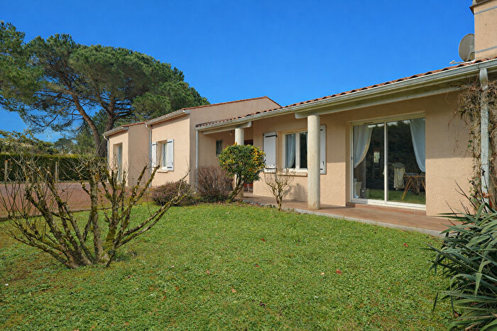 Maison à vendre - Breuillet - 5 pièces - 4 chambres