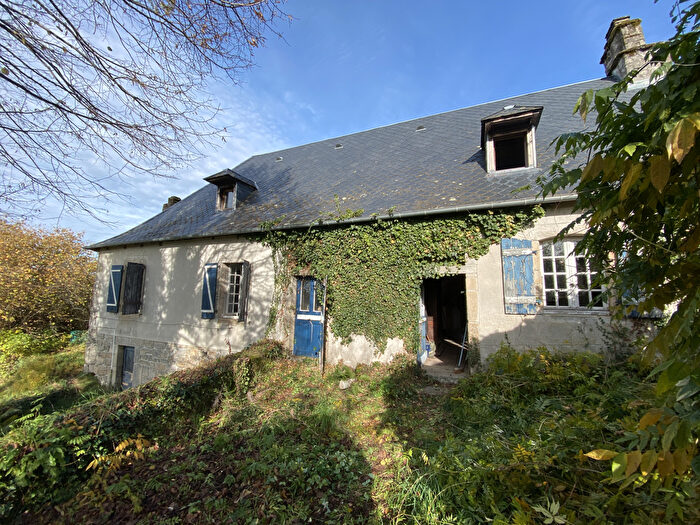 Maison à vendre - Saint-Martial-de-Gimel - 5 pièces - 4 chambres