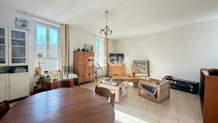 Appartement à vendre - Apt - 5 pièces - 3 chambres