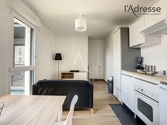 Marceau, République, Courbevoie : Appartement 1 pièce à louer