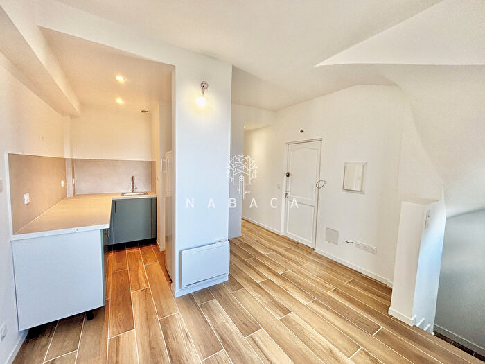 Appartement à louer - Fréjus, Centre-ville - 3 pièces - 2 chambres