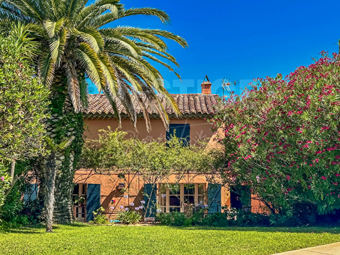 Maison à vendre - Sanary-sur-Mer, Le Pont dArand, Ancien Chemin de Toulon - 5 pièces - 3 chambres