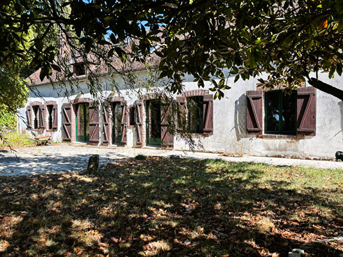 Maison 6 pièces à Courtenay, à vendre
