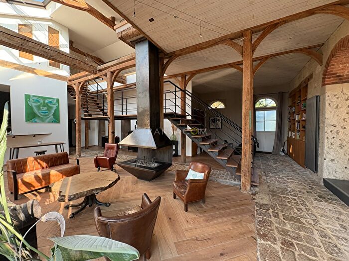 Maison à vendre - Vernou-sur-Brenne - 7 pièces - 5 chambres