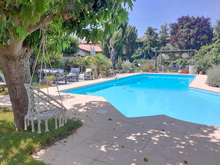 Maison 8 pièces à vendre à Boé