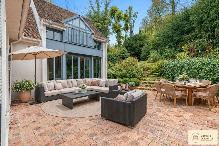 Maison 9 pièces à vendre à Rueil-Malmaison, Jonchere, Malmaison, Saint-Cucufa