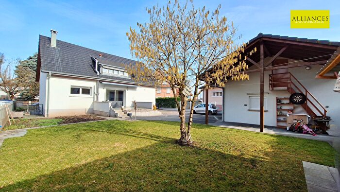 Maison à vendre - Mulhouse, Brustlein - 5 pièces - 4 chambres