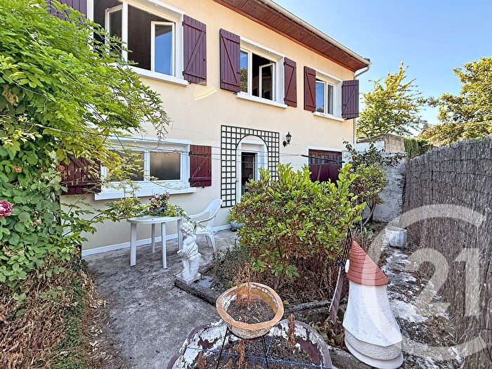 Maison 5 pièces à Le Thillay, à vendre