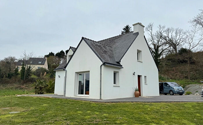 Maison à louer - Crozon - 6 pièces - 4 chambres