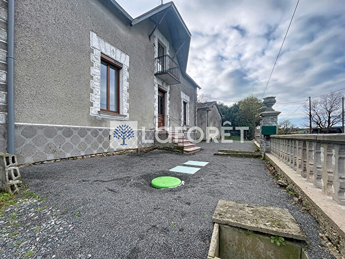 Maison à louer - Saurais - 5 pièces - 4 chambres