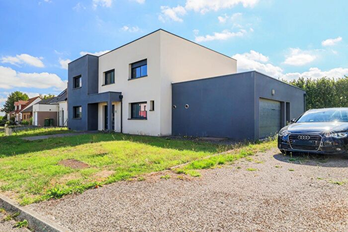 Maison 6 pièces à vendre à Guignemicourt