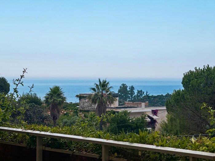 Appartement 3 pièces à vendre à Cannes, Croix des Gardes