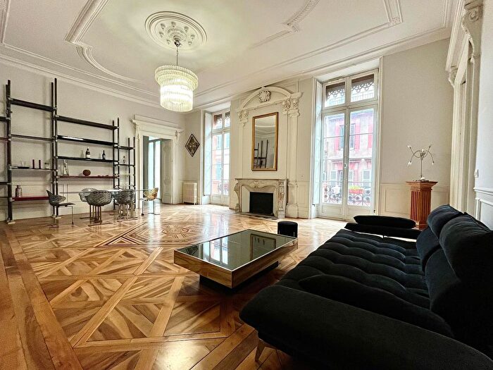 Appartement à louer - Toulouse, Capitole - 3 pièces - 2 chambres