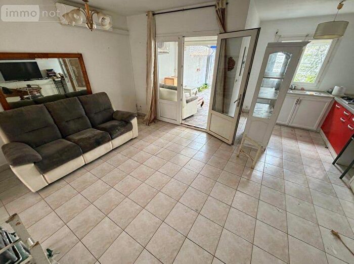 Maison 4 pièces à vendre à Saint-Denis, Bois de Nèfles, Sainte-Clotilde