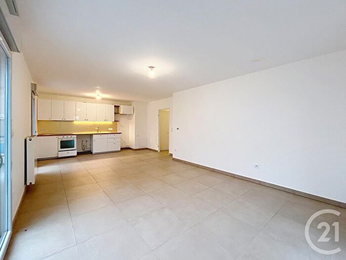 Bezannes : Appartement 3 pièces à louer