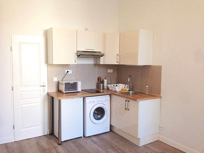 Noailles, Marseille 1er arrondissement - Appartement 1 pièce à louer