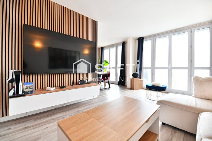 Appartement à vendre - Chilly-Mazarin, Gravigny - 5 pièces - 3 chambres