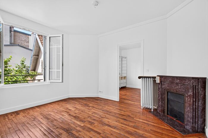Appartement 2 pièces à Sceaux, Houdan, Curie, Charaire, à vendre