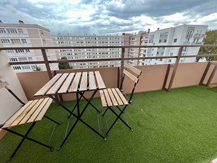 Appartement à louer - Lyon e , Gerland - 5 pièces - 4 chambres