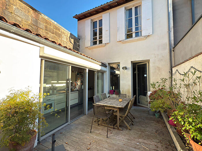 Maison à vendre - Le Bouscat, Barrière du Médoc - 5 pièces - 3 chambres