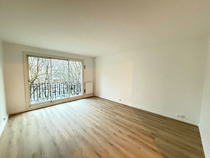 Appartement à louer - Auteuil Nord, Paris ème arrondissement - 3 pièces - 2 chambres