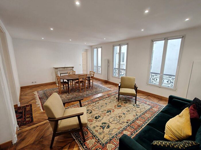 Appartement 3 pièces à Louis Blanc-Aqueduc, Paris 10ème arrondissement, à louer