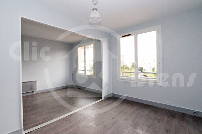 Appartement à louer - Le Clos, Vélizy-Villacoublay - 3 pièces - 2 chambres