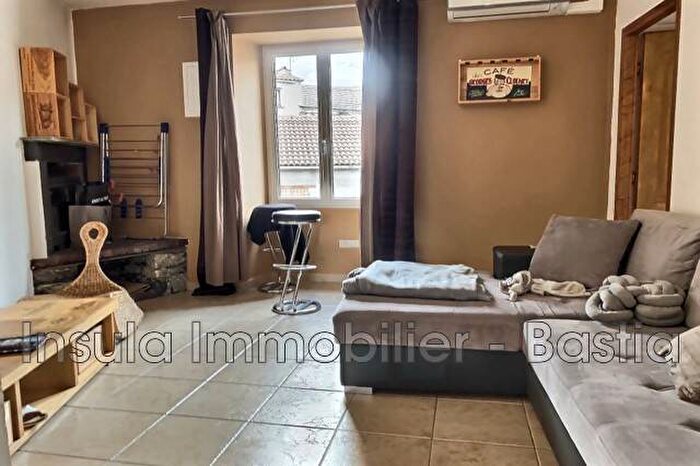 Appartement à louer - Zone Périphérique, Corte - 3 pièces - 2 chambres