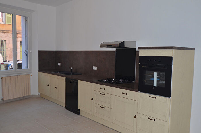 Maison à louer - Flassans-sur-Issole - 5 pièces - 4 chambres