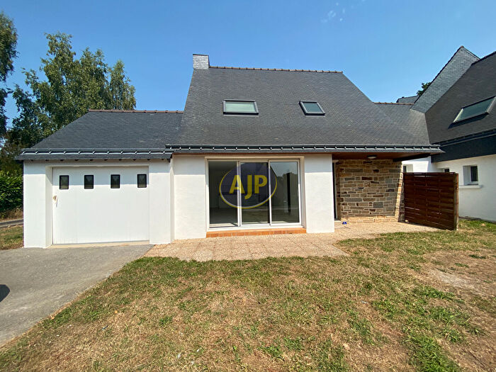 Maison à louer - Pontivy, Kéropert - 4 pièces - 3 chambres