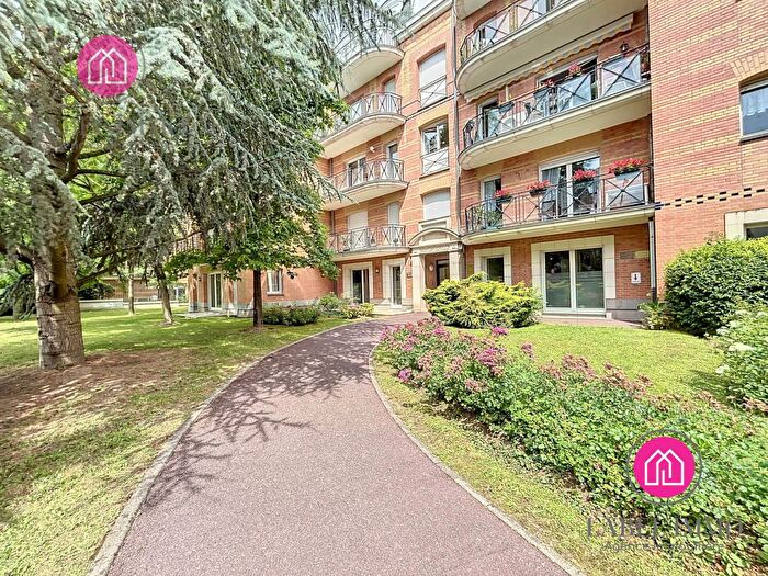 Appartement à louer - Saint Michel-Tertiales-Le Rôleur, Valenciennes - 2 pièces - 1 chambre