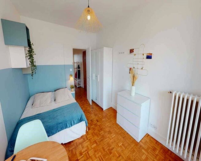 Appartement 1 pièce à Marceau, République, Courbevoie, à louer