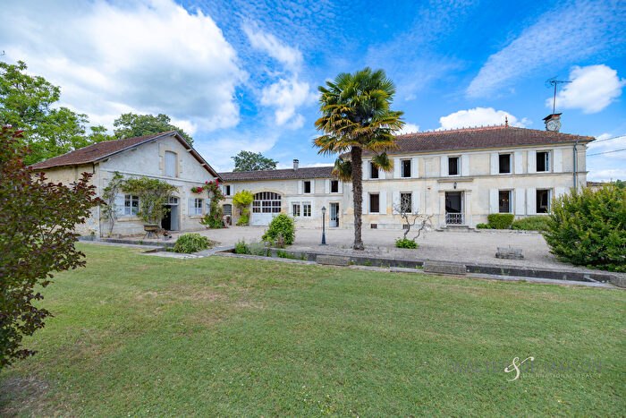 Saint-Sulpice-de-Cognac - Maison 9 pièces à vendre