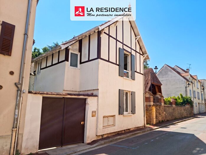 Maison 3 pièces à vendre à Verneuil-sur-Seine, Centre-ville, Gare