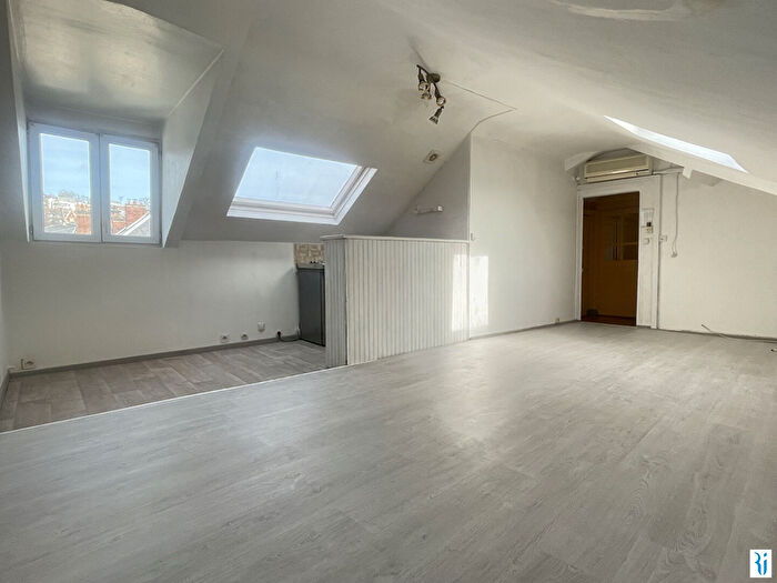 Rouen, Pasteur : Appartement 3 pièces à louer