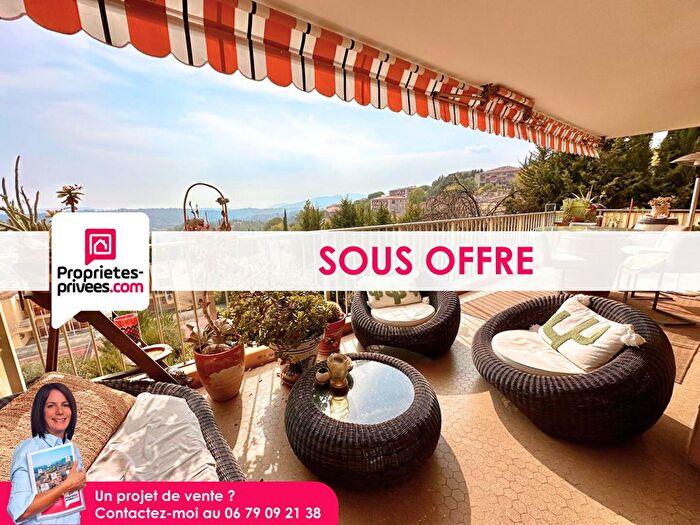 Appartement à vendre - Grasse, Saint-Jacques - 4 pièces - 3 chambres