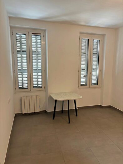 Appartement à louer - Marseille e , Cours julien, Notre-Dame-des-Monts - 1 pièce - 1 chambre