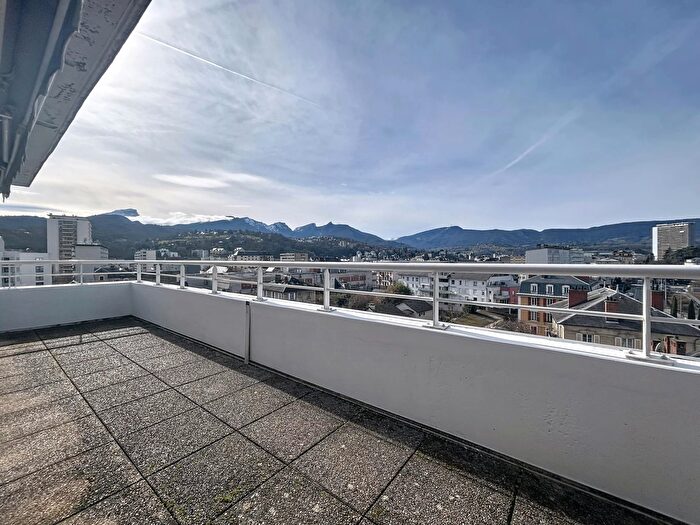 Appartement à louer - Chambéry, Laurier - 4 pièces - 2 chambres