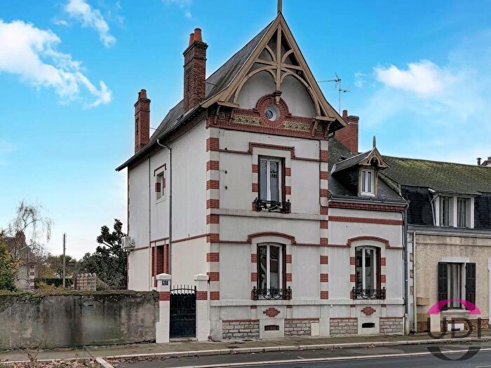 Maison à vendre - Montluçon, Centre-ville, Les Forges - 6 pièces - 5 chambres