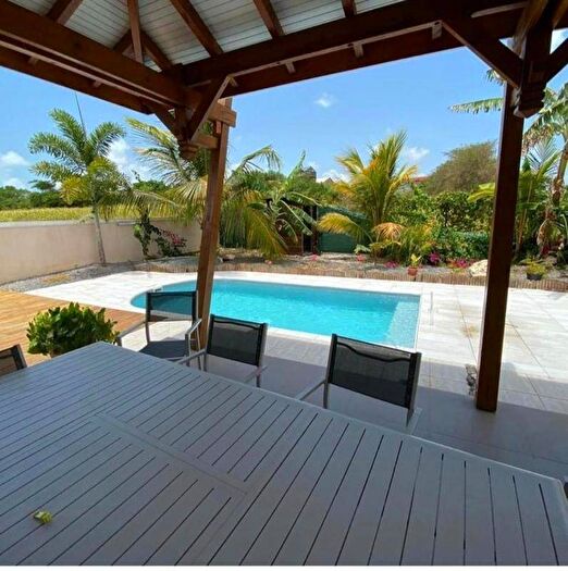 Maison à louer - Port-Louis - 4 pièces - 3 chambres