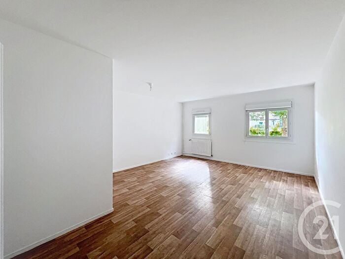 Melun, Saint-Liesne : Appartement 3 pièces à vendre