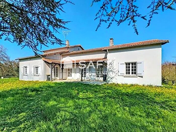 Maison à vendre - La Foye-Monjault - 6 pièces - 4 chambres