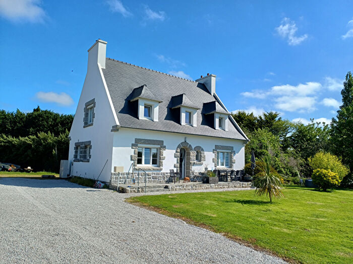 Maison à vendre - Plougasnou - 8 pièces - 4 chambres