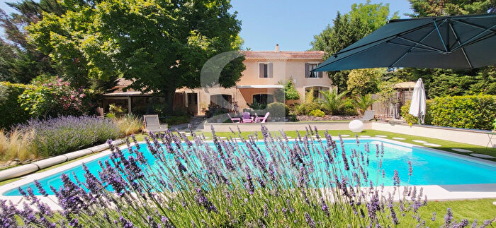 Maison à vendre - Carpentras, Sud - 8 pièces - 6 chambres