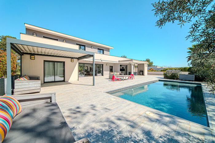 Maison à vendre - Saint-Clément-de-Rivière - 8 pièces - 5 chambres