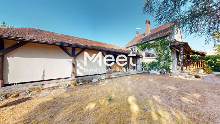Maison 4 pièces à Villefargeau, à vendre