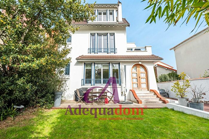 Maison à vendre - Bois-Colombes, Jean Mermoz - 7 pièces - 4 chambres